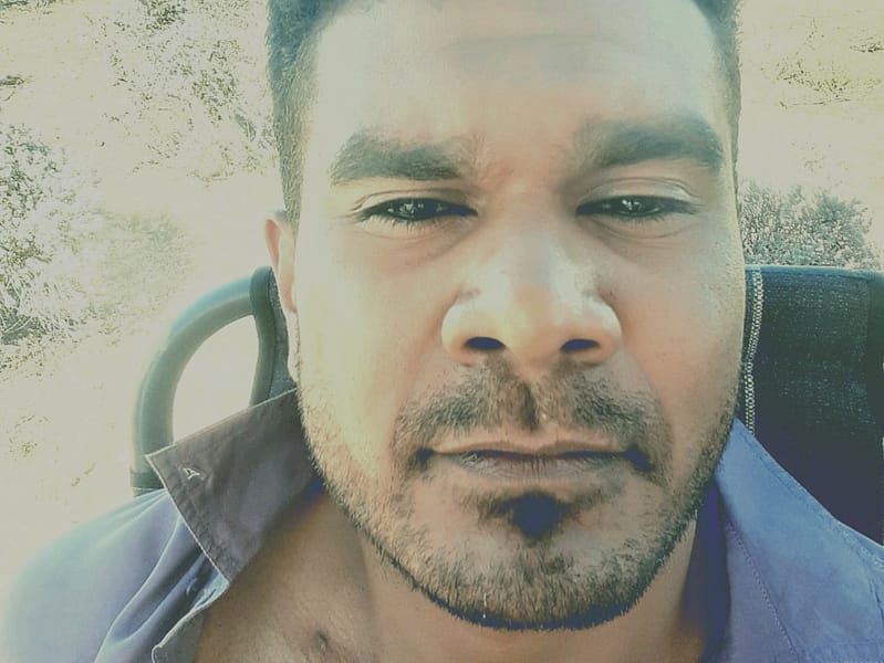 Eric Avery takes an opportunity to calm down – Mike Williams